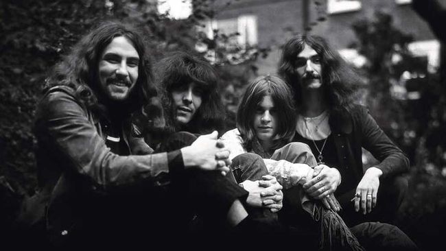 12 rock stars over 70 who are still delivering the goods | Louder