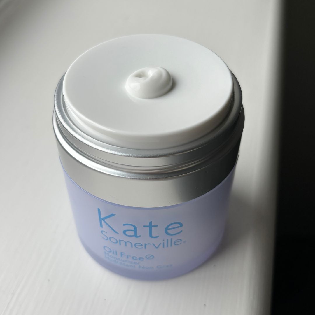 13 best moisturisers for oily skin to help control shine | Marie Claire UK
