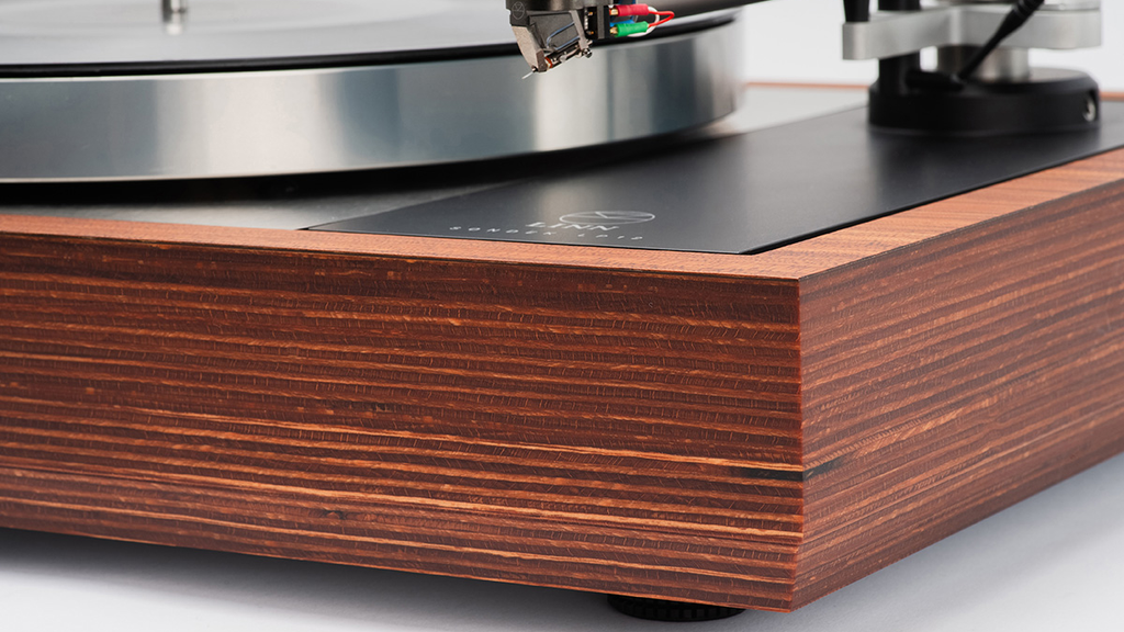 Update your LP12 turntable with the first-ever plinth upgrade from Linn ...