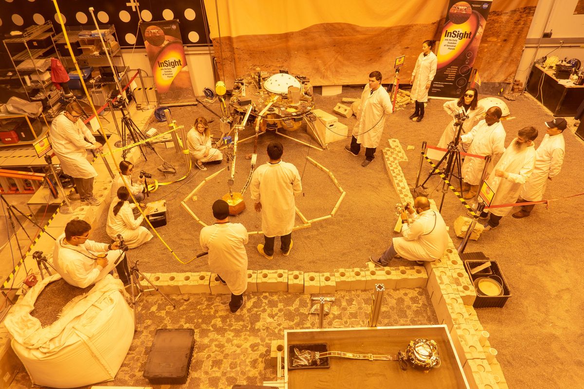 NASA Builds a 'Martian Rock Garden' to Prep Moves for InSight Mars ...