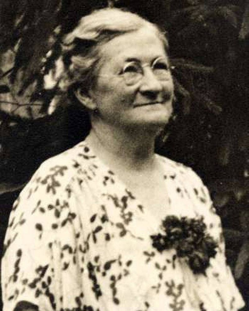 19 Discoveries by Women That Were Credited to Men | Marie Claire