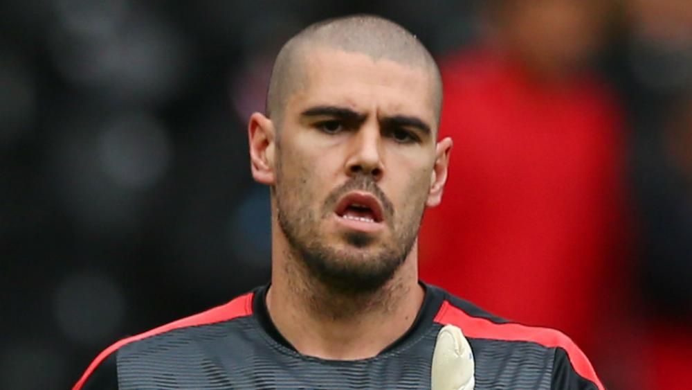 Valdes hopes to aid Standard title bid | FourFourTwo