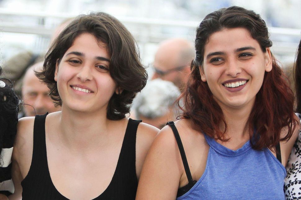 The Swimmers: release date, cast, plot, trailer, true story | What to Watch