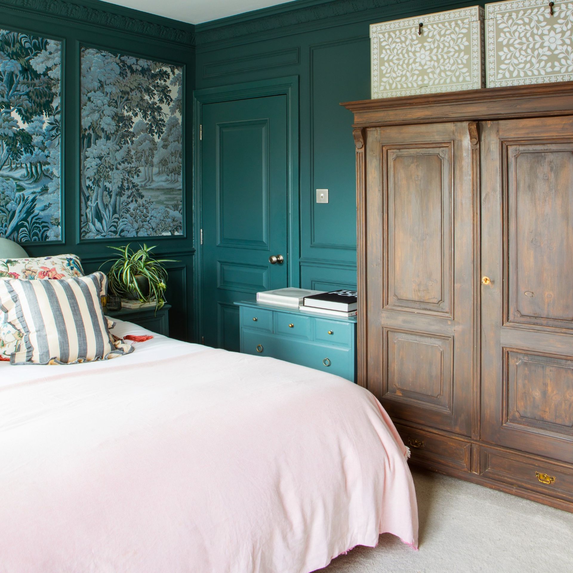 6 ways to fake wall panelling and recreate the chic look | Ideal Home