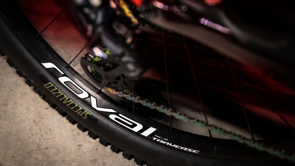 Roval launches cheaper-but-still-capable Traverse Alloy wheelset | Bike ...