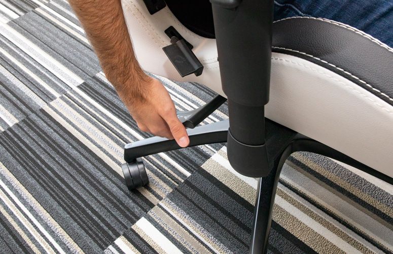 Alienware S5000 Gaming Chair - Full Review | Laptop Mag