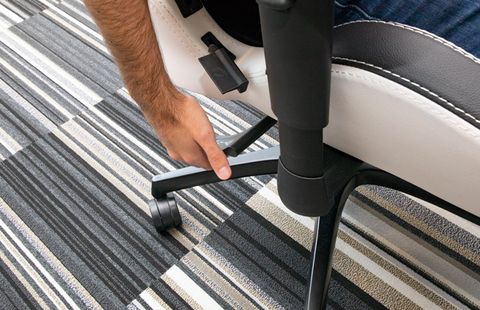 Alienware S5000 Gaming Chair - Full Review | Laptop Mag