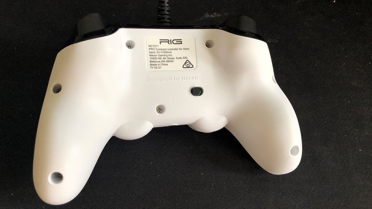 Rig Nacon Pro Compact wired controller review | PC Gamer