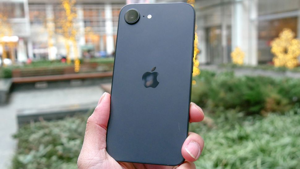 Apple built its own C1 modem for the iPhone 16e — here's where it ...