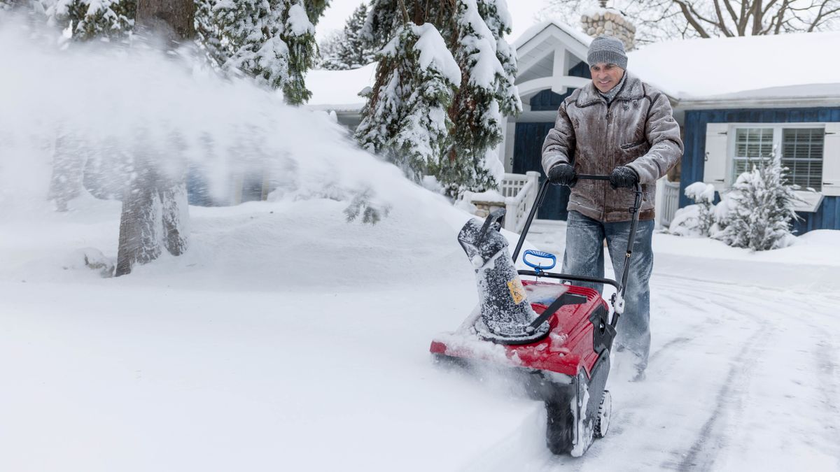 5 essential things you need to know before buying a snow blower | Tom's ...