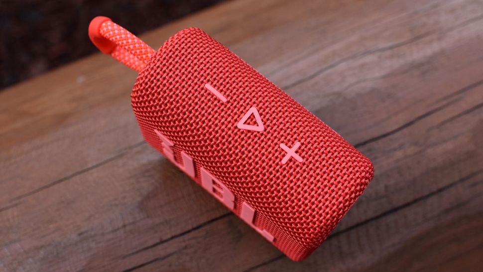 JBL Go 3 review: A punchy, pocket-sized waterproof speaker | Tom's Guide