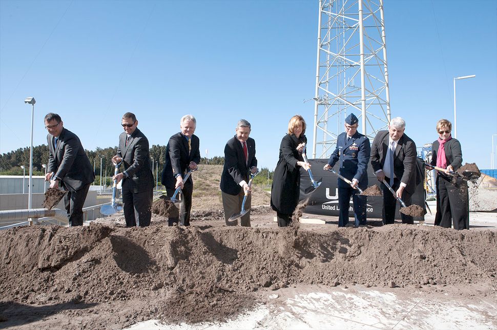 Boeing, ULA Break Ground on New Astronaut Access Tower for Atlas ...