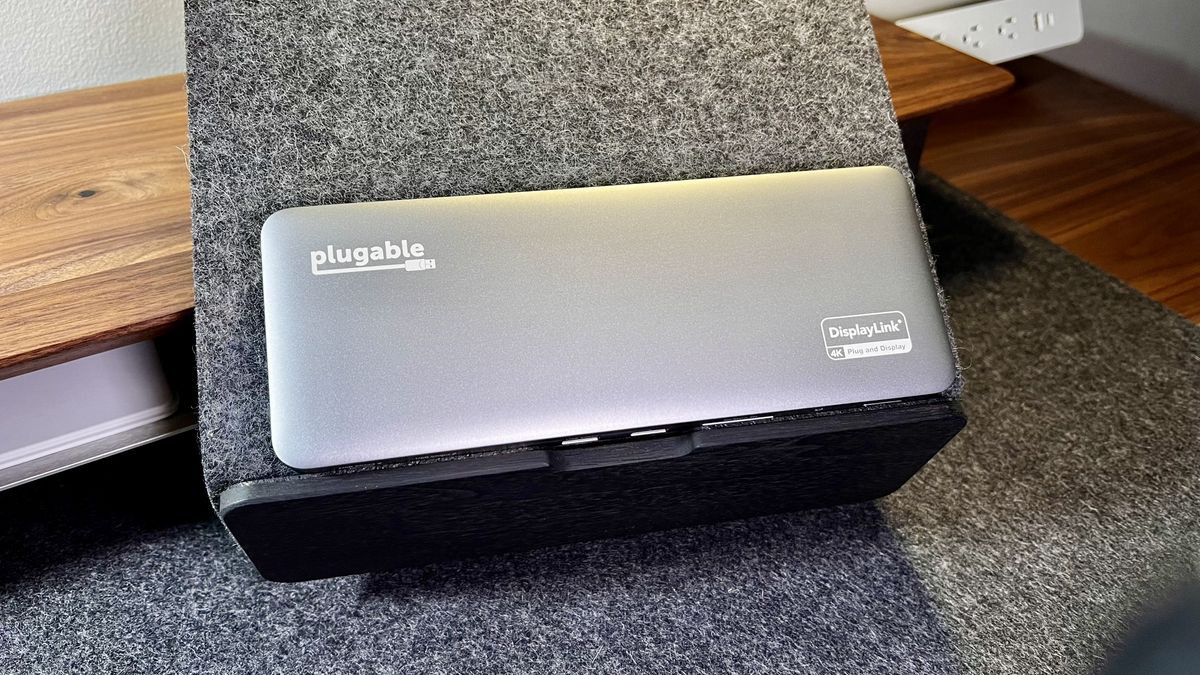 Plugable USB-C Dual 4K Display HDMI or DisplayPort Horizontal Docking ...