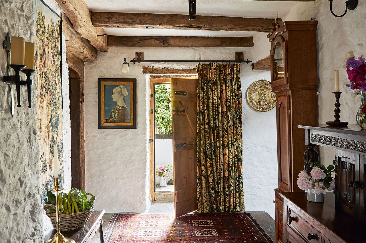 5 signs of silverfish infestation at home | Homes and Gardens