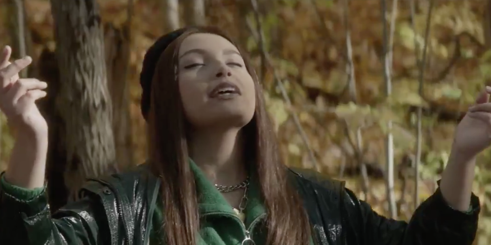 The Craft: Legacy Director Reveals Why There Are So Many LGBT Stories ...