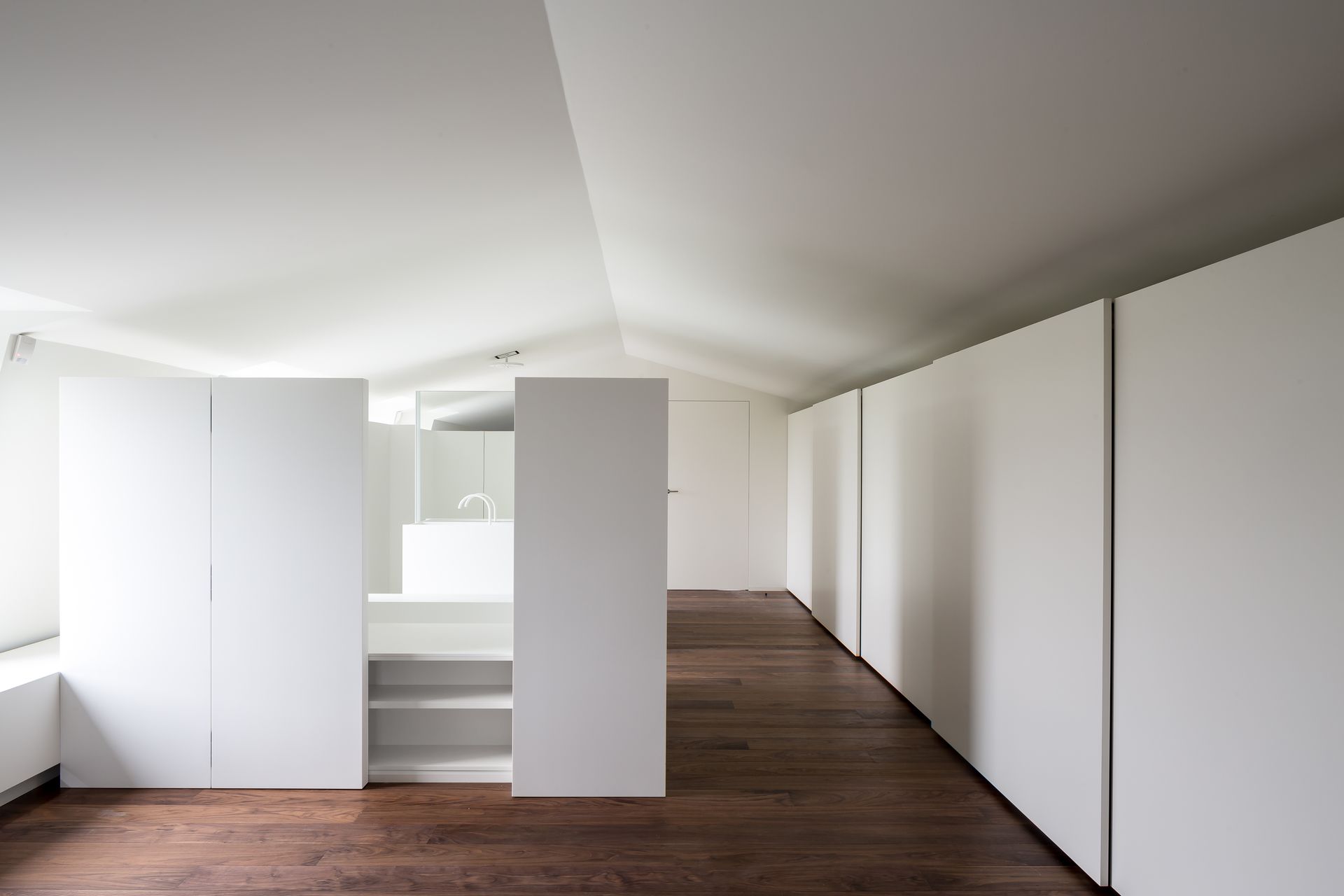 Bathroom partition ideas – 10 ways to create zones | Livingetc