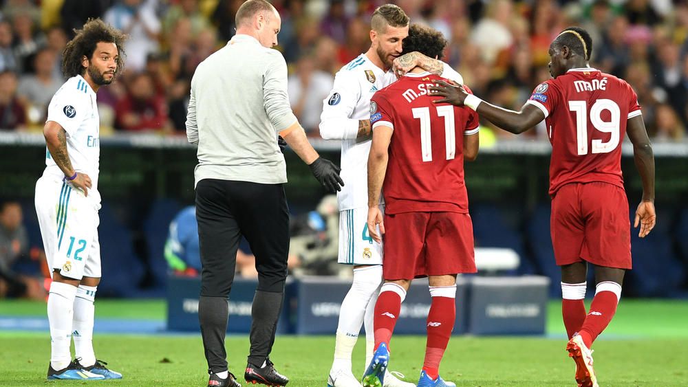 Liverpool physio expects three-week Salah absence after 'accidental ...