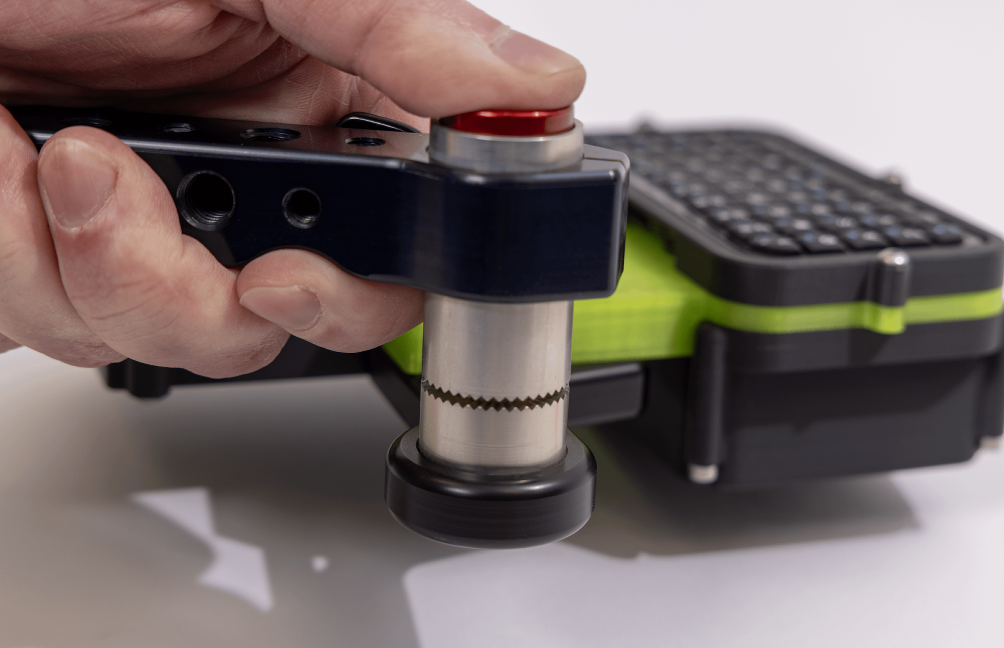 This Raspberry Pi portable cyberdeck is straight out of a sci fi movie ...