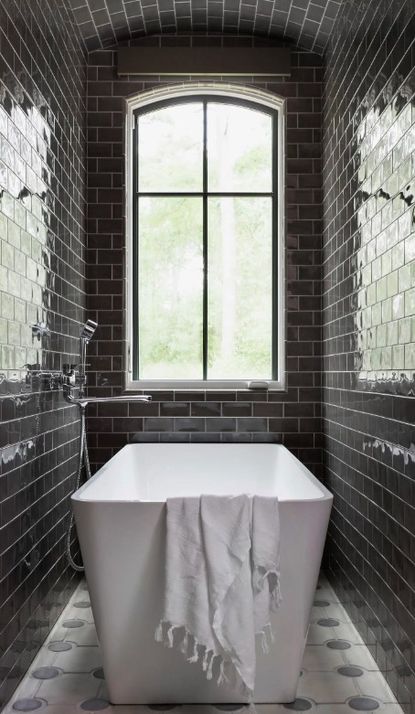 Horizontal or Vertical Tiles — Which is Best for Small Bathrooms ...