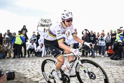 What is the Trouée d'Arenberg? Paris-Roubaix cobbles at their most ...