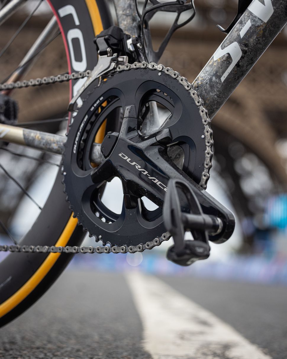 Remco Evenepoel's bike: A golden Tarmac SL8 for the double Olympic ...