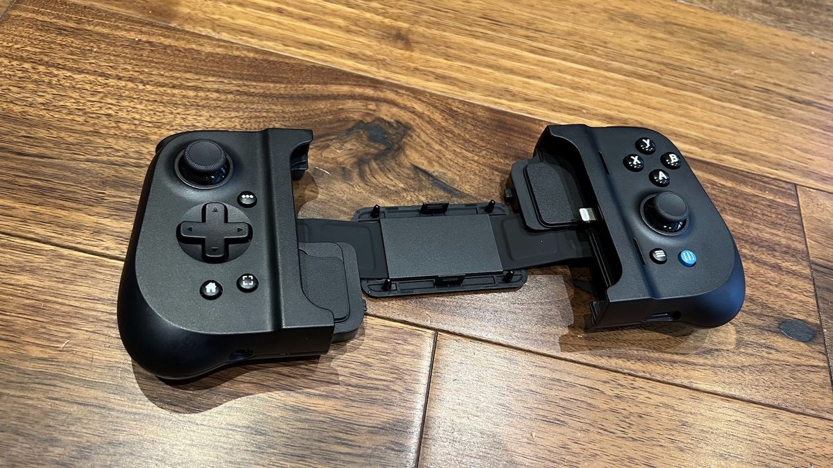 Gamevice Flex review: This might be the best iPhone gaming controller ...