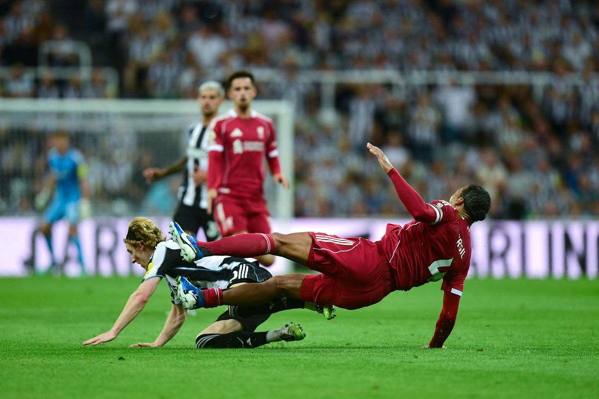 Anthony Gordon reveals what he and Liverpool captain Virgil van Dijk ...