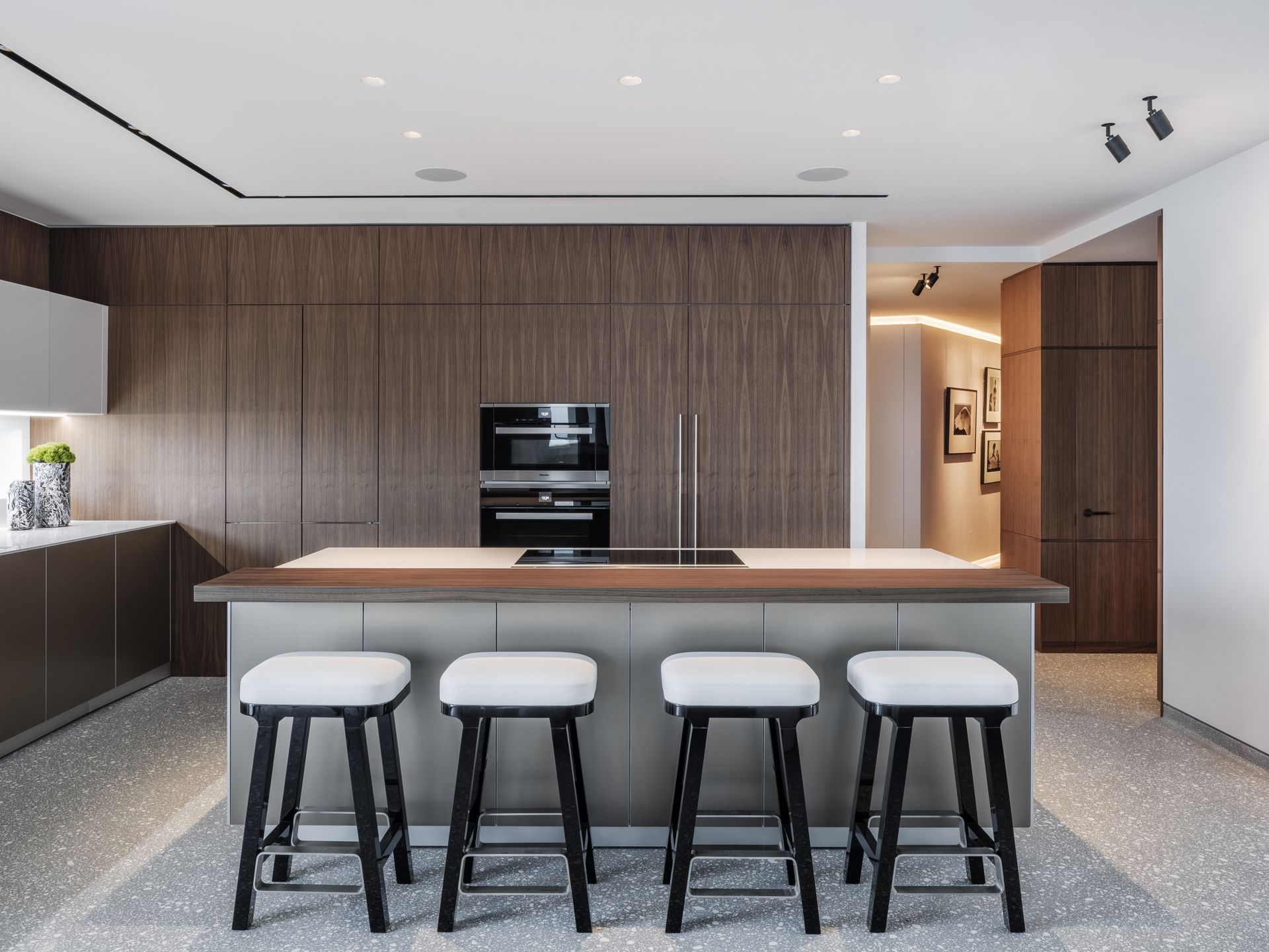 6 ways for a low-maintenance kitchen to look good for years | Livingetc