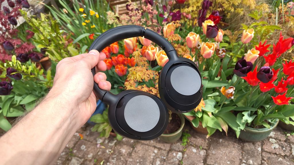 Sony ULT Wear (WH-ULT900N) headphones review: great design and features ...