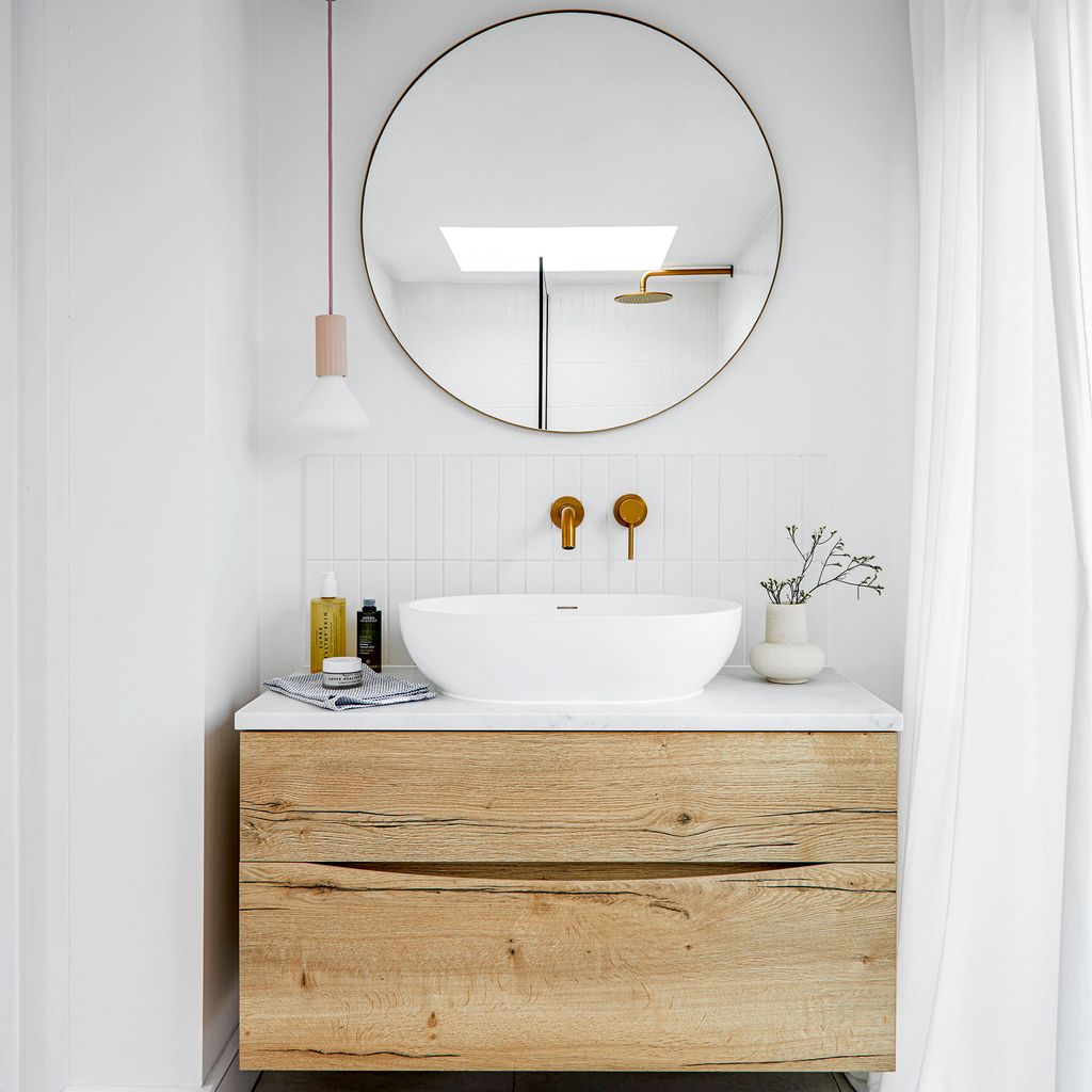 Bathroom lighting ideas – 11 ways to light bathrooms safely | Ideal Home