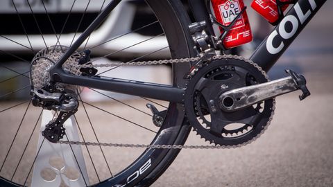 A detailed look at Tadej Pogacar's all-new prototype Colnago bike ...