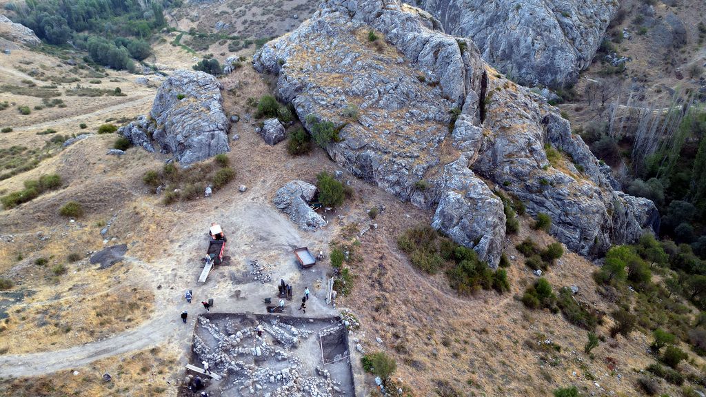 'Ritual text' from lost Indo-European language discovered on ancient ...