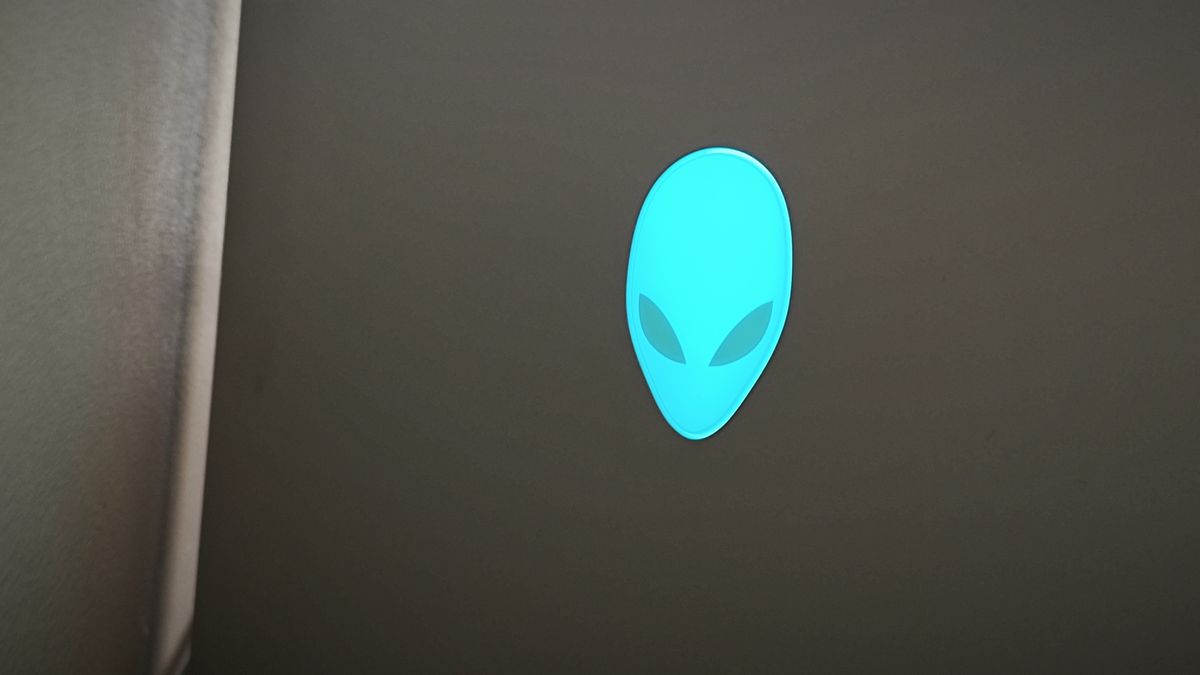 Alienware AW2723DF review: bright, bulky HDR gaming monitor goes hard ...