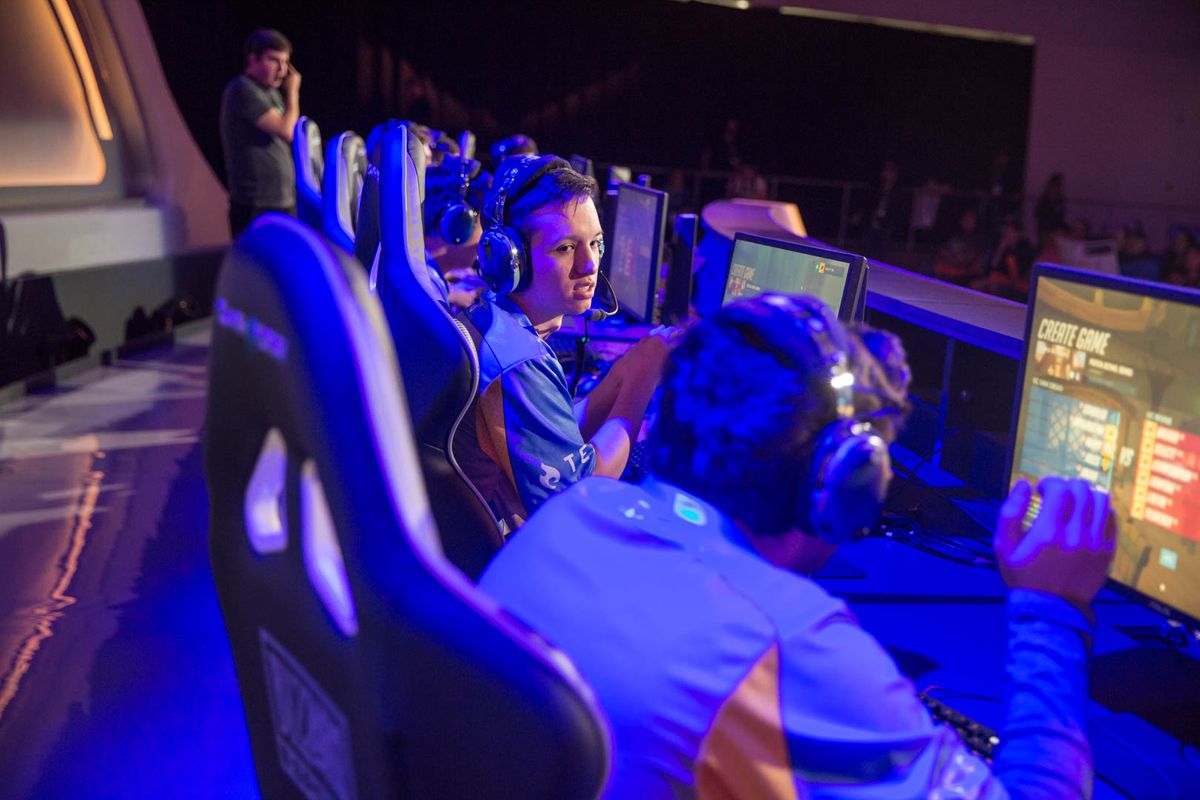 What it's like to go to college on an esports scholarship | PC Gamer