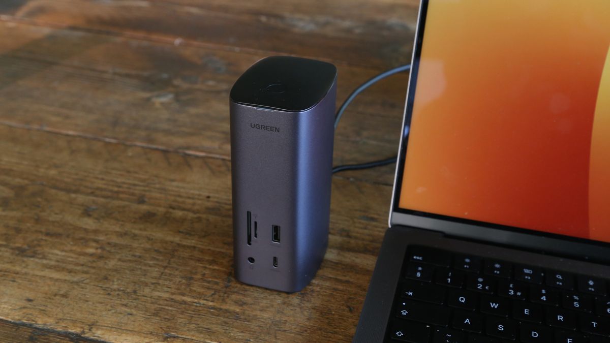 Ugreen 12-in-1 Docking Station with 100W GaN Charger review | Digital ...