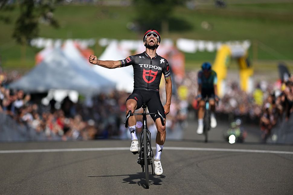Grand Prix Cycliste de Québec: Julian Alaphilippe storms to hard-fought ...