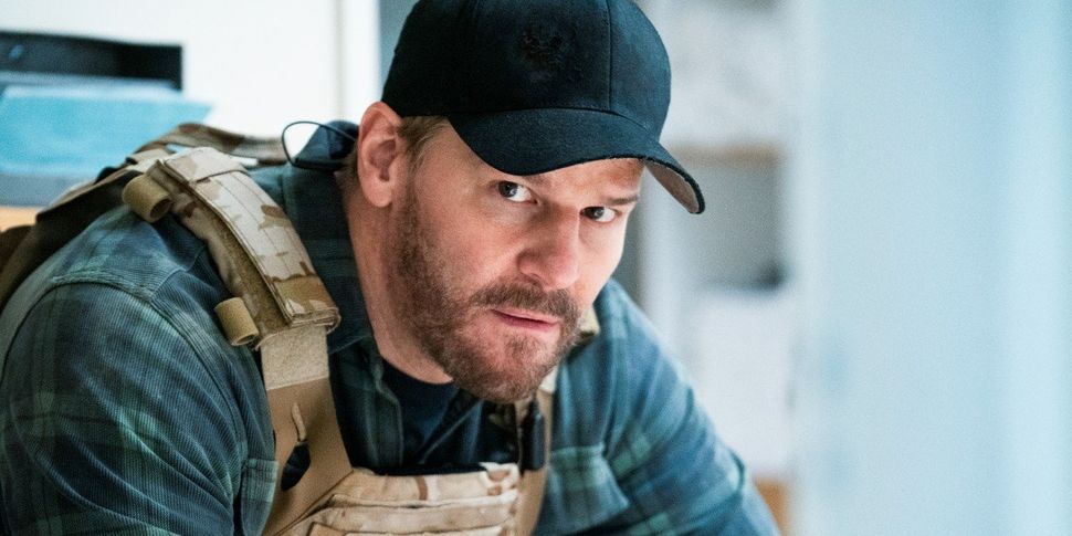 SEAL Team's Jason Will Reconsider His Role As Leader When Season 4 ...