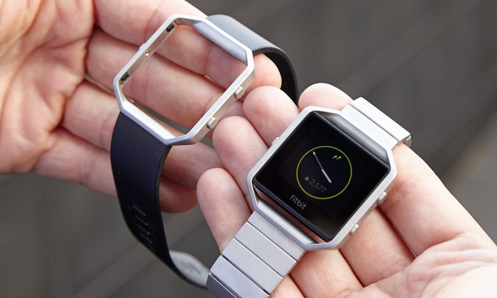 Fitbit Blaze Review: Big-Screen Fitness Tracker | Tom's Guide