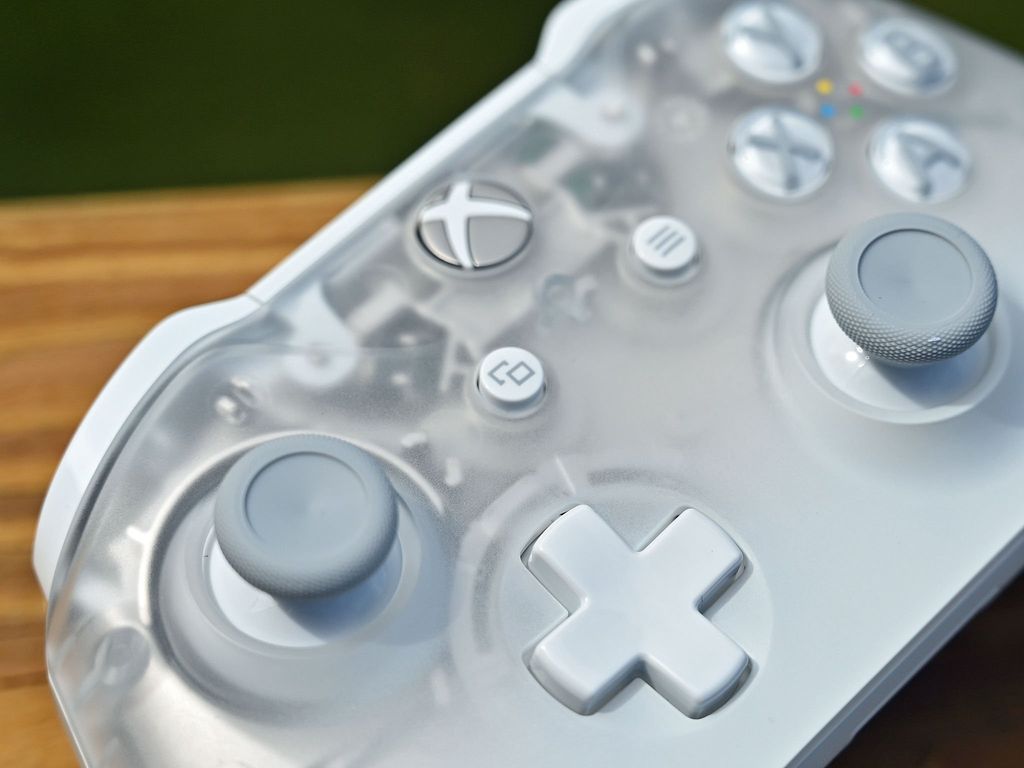 How to turn off an Xbox controller when it's connected via Bluetooth ...