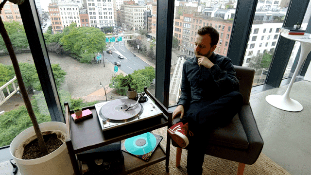 LG V40 has a trippy cinemagraph mode for its triple-lens rear camera ...