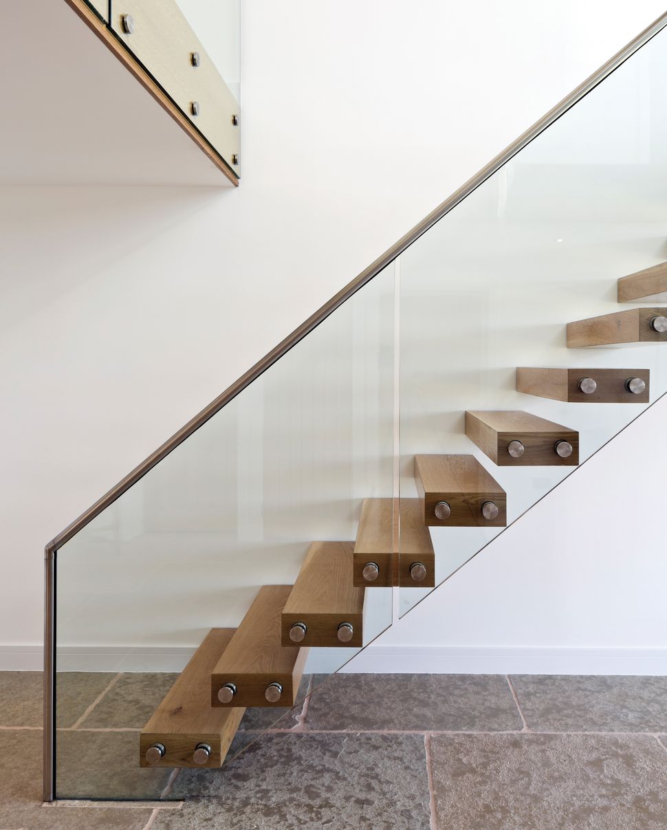 Floating Staircases: Ultimate Design Guide | Homebuilding