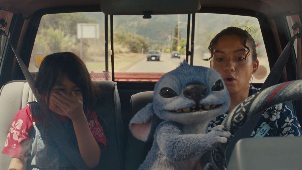 Stitch crashes into earth and steals our hearts with the first trailer ...