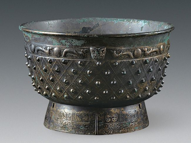 Photos: Ancient Chinese Tomb Full of Bronze Vessels | Live Science