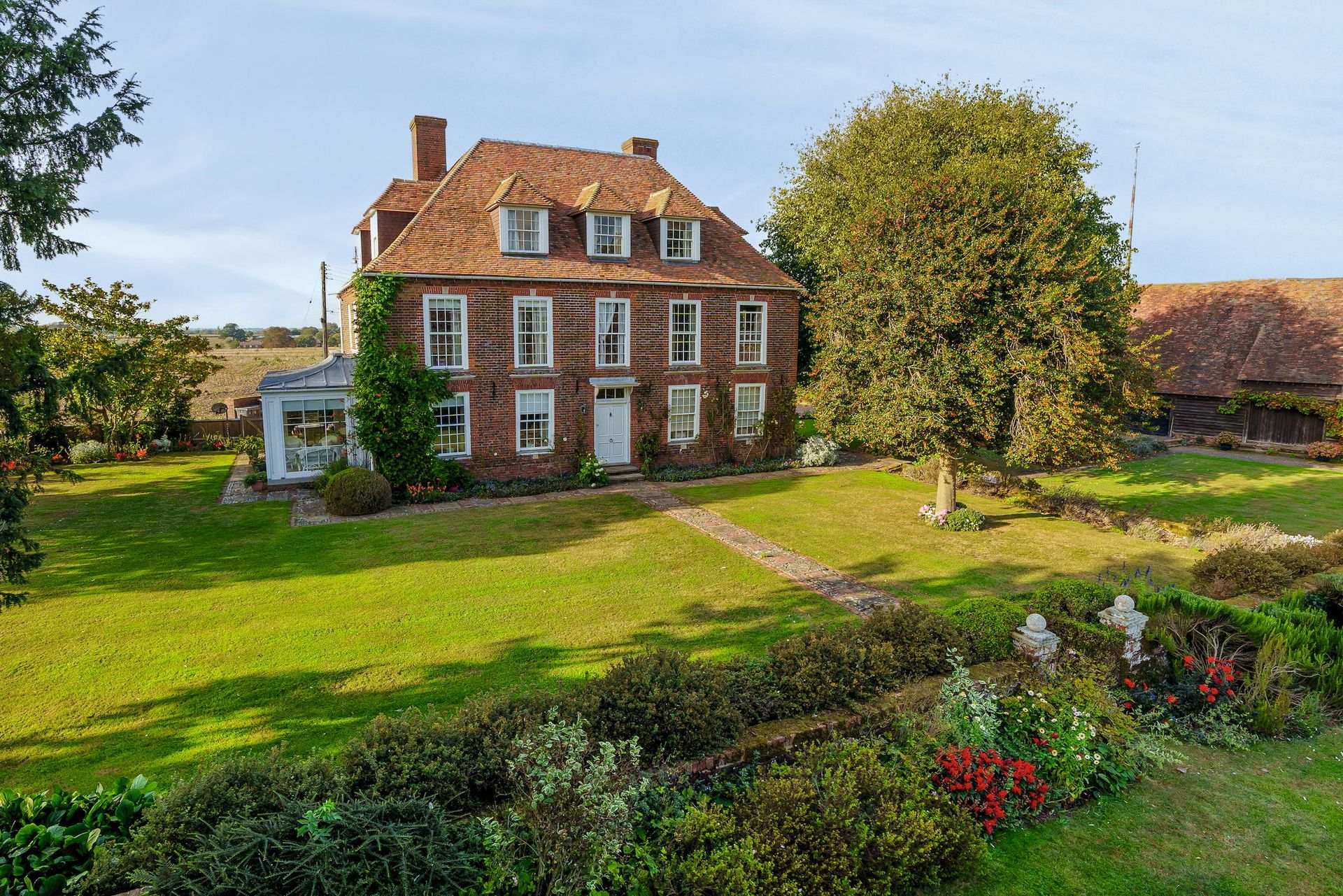 The best places to live south of London, from charming rural villages ...