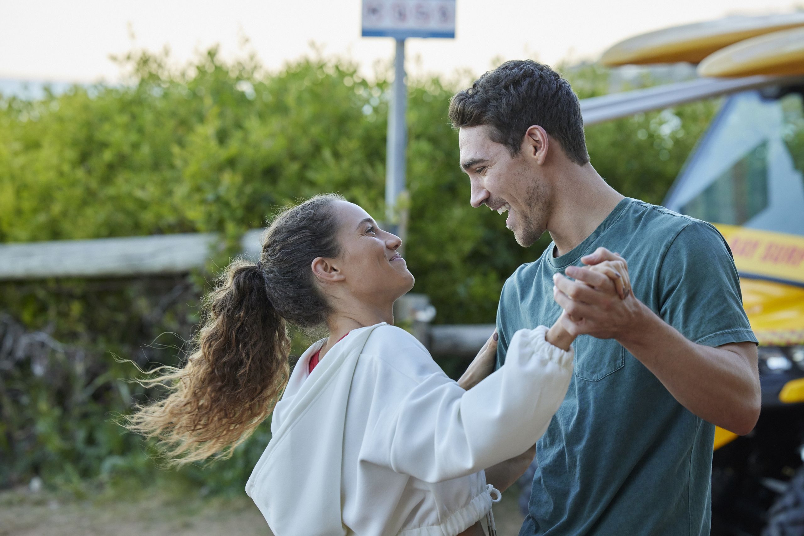Home and Away spoilers: Xander Delaney romances Stacey | What to Watch