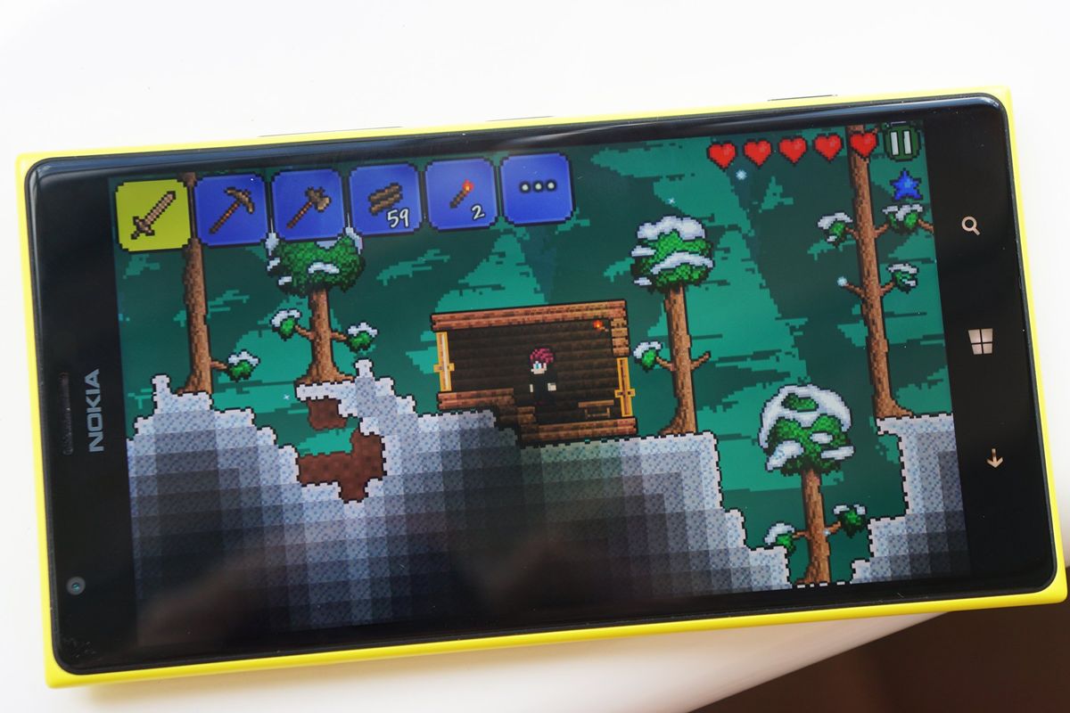 Terraria finally arrives on Windows Phone with Xbox Live support ...