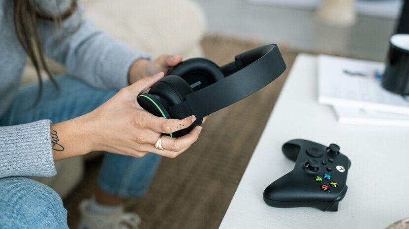 Xbox Wireless Headset Vs Ps5 Pulse 3d Wireless Headset Which Gaming