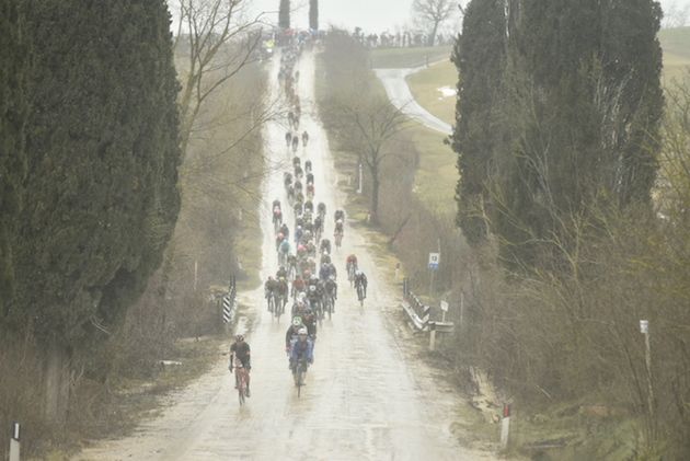 12 amazing photos from a brutal edition of Strade Bianche | Cycling Weekly