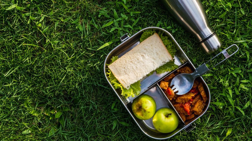 What is a spork – and do you need one for camping? | Advnture