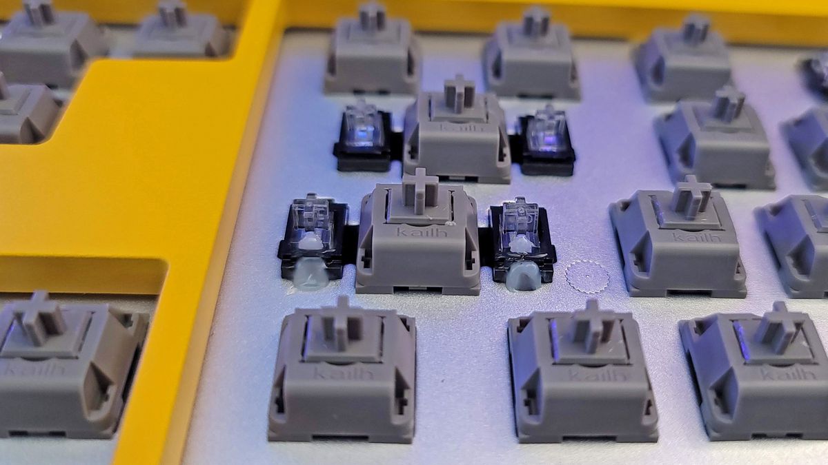 NovelKeys NK87 Entry Edition Review: Affordably Awesome (with a Catch ...